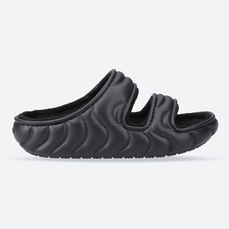 Women's Crocs 210074 Classic Cozzzy Overpuff Sandals | Crocs | Wide Fit ...